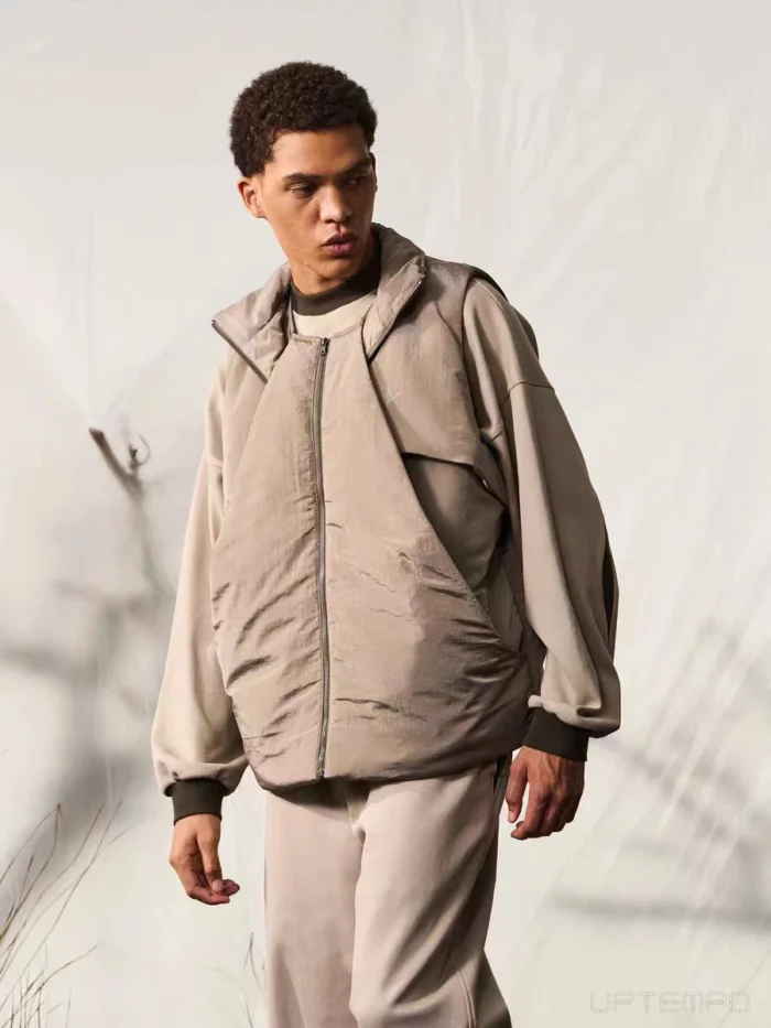 Halcyon 23aw Overlapping layers padded vest slight gloss nylon fabric ...